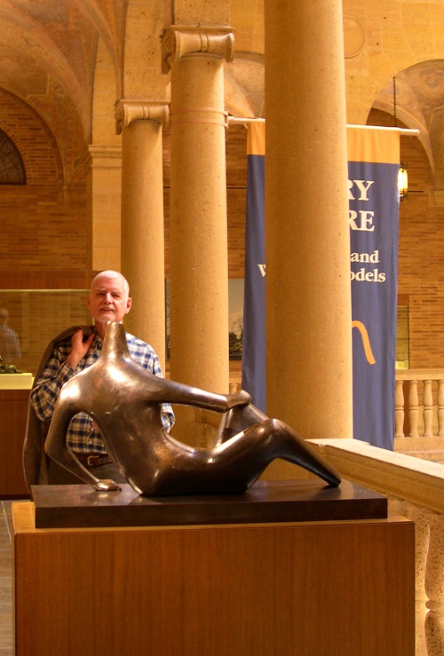 Below: George does Henry Moore